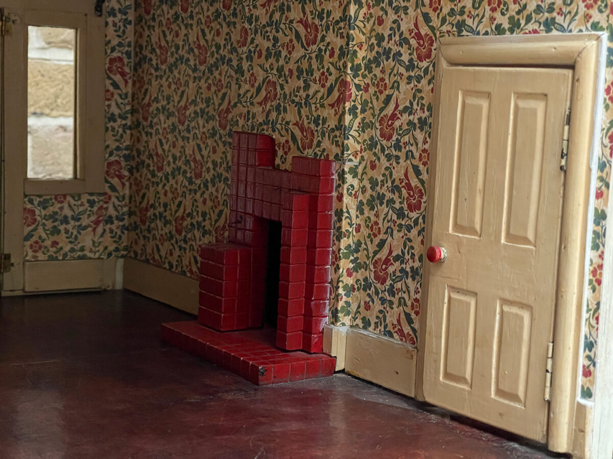 Vintage Double-Sided Dolls House from 1929 - Antiquedollshouse