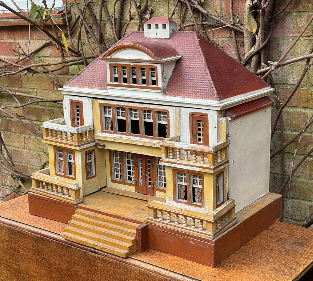 Antique German Moritz Gottschalk No. 6337 Red Roof Dolls House c.1928 ...