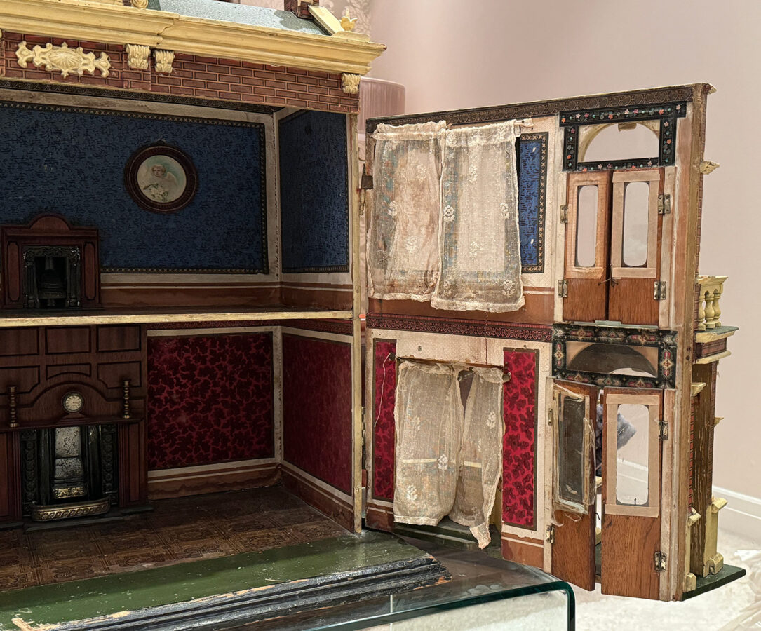 'Willow House' Antique German Moritz Gottschalk No.1901 Dolls House c ...